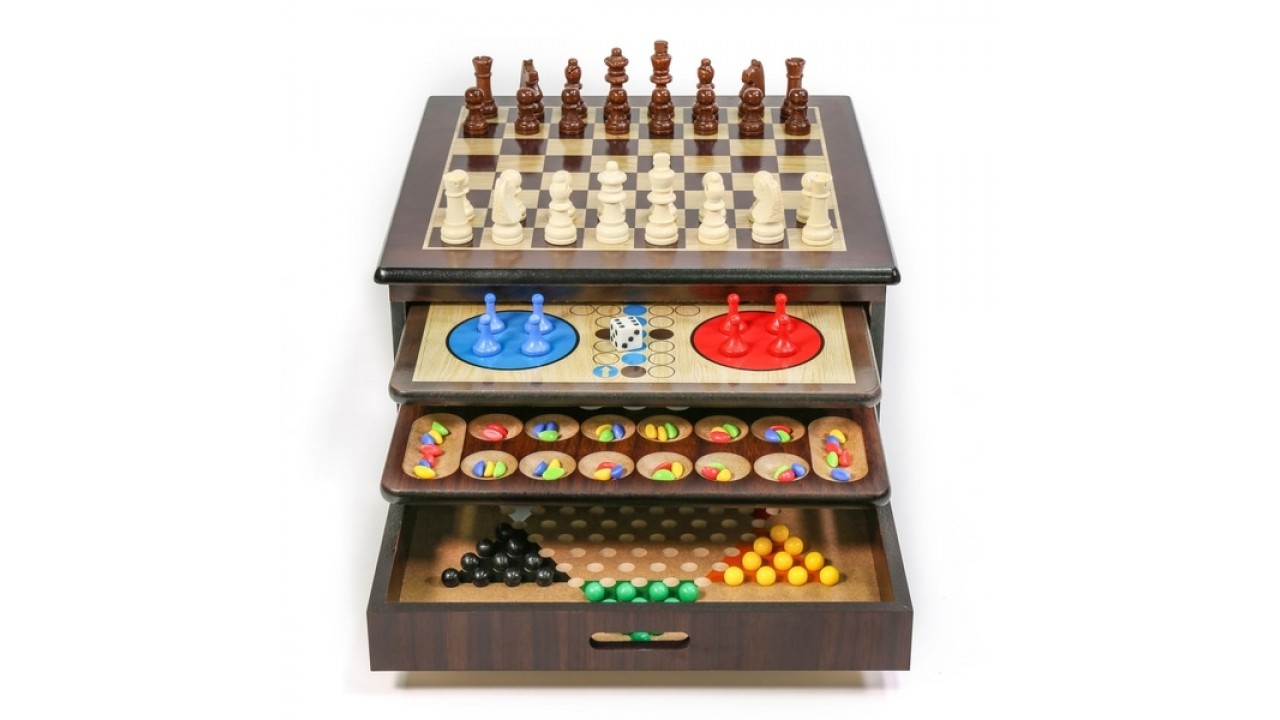 Deluxe Wooden Game House